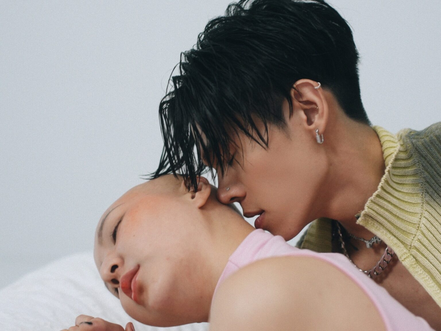 KIRE凱爾探索禁忌情慾藝術無極限 挑戰從影以來最大尺度 – 妞潮流